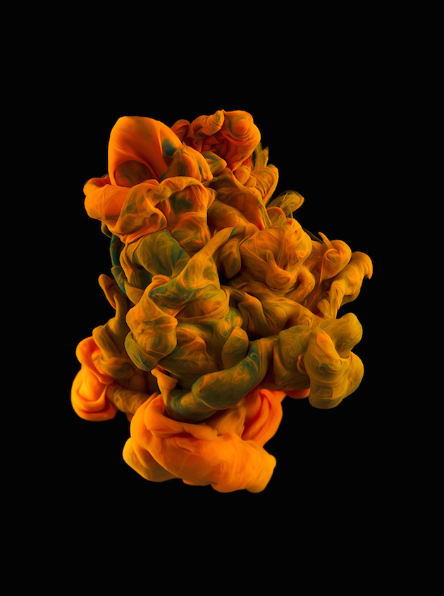 Blackground by Alberto Seveso – Feel Desain | your daily dose of creativity