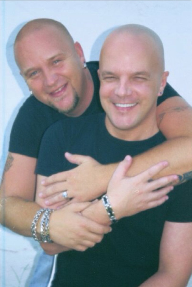 Boyfriend twins – Feel Desain | your daily dose of creativity