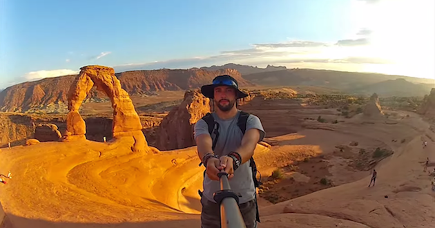 Selfie around the World – Feel Desain | your daily dose of creativity