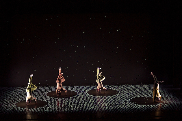 Dance & digital projections | Adrien M & Claire B – Feel Desain | your ...