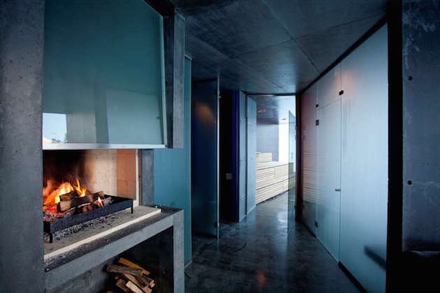Ex Machina Movie House – Feel Desain | your daily dose of creativity