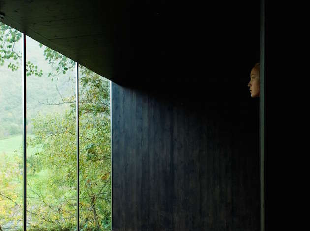 Ex Machina Movie House – Feel Desain | your daily dose of creativity