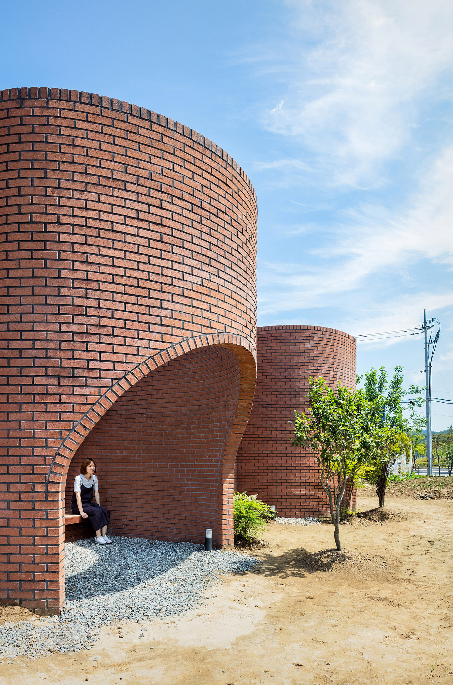 “The Vault House” designed by Seoul studio OBBA – Feel Desain | your ...