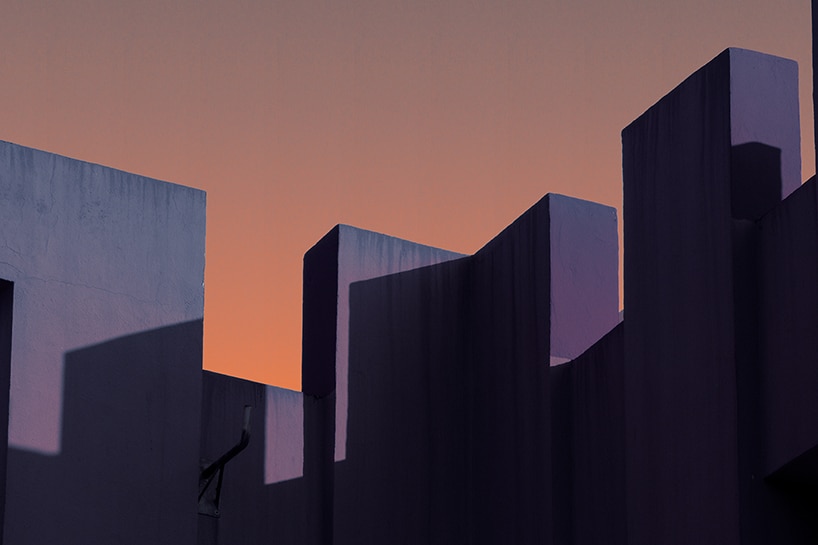The Human-Alien Barrier: new sides of La Muralla Roja by Photographer ...